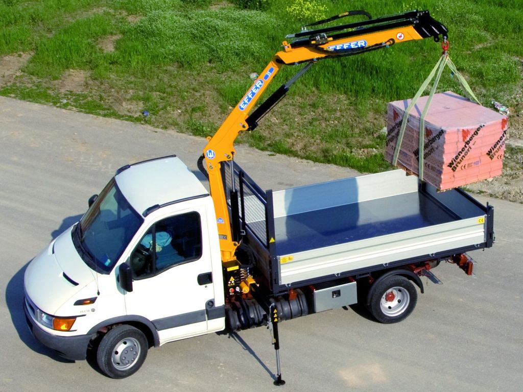 Small Crane by Effer available through Cranetech Australia